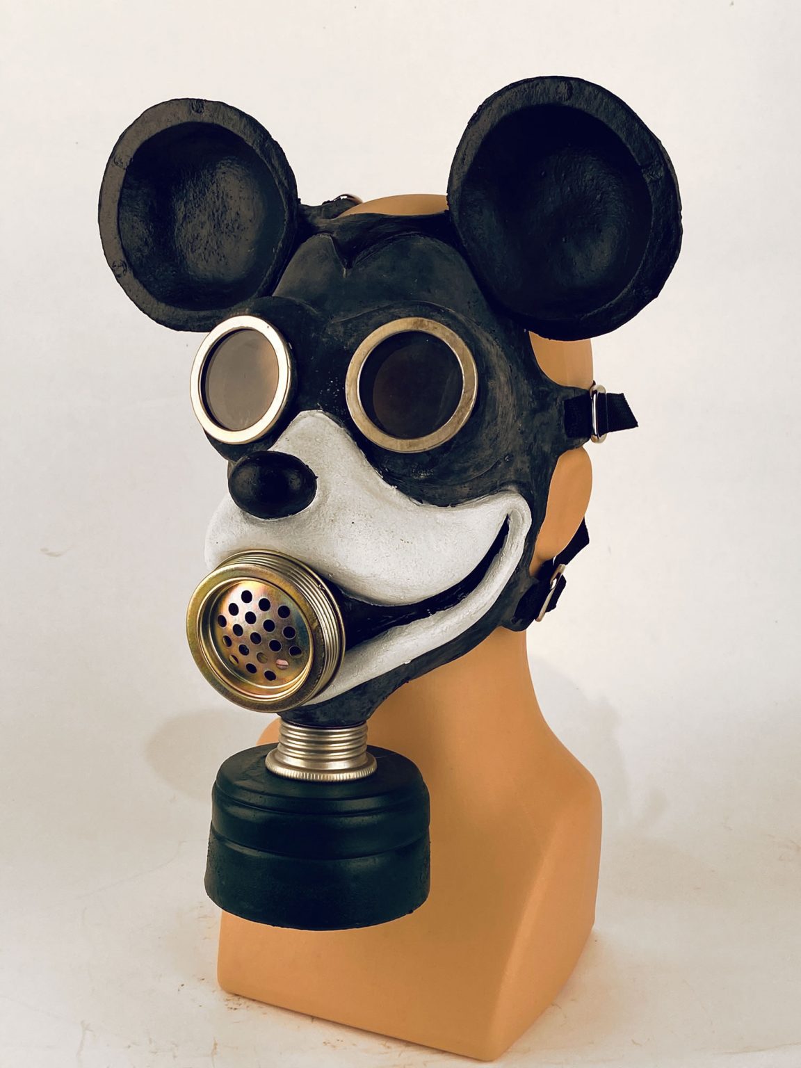 Mouse – Gas Mask